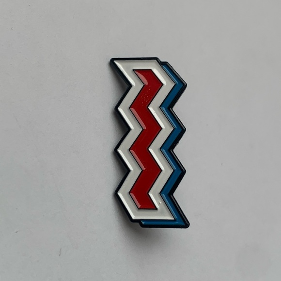 St. Ides | Accessories | St Ides Brand Enamel Pin New | Poshmark